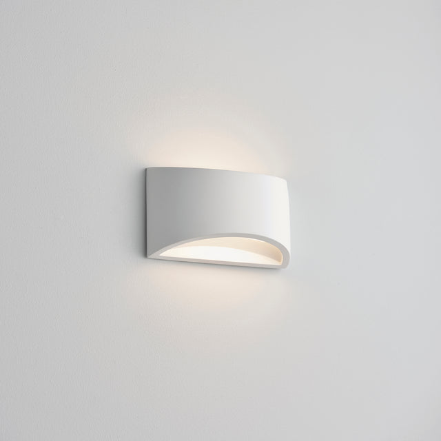Toko 1lt 200mm wall 3W warm white – Luminaire Lighting